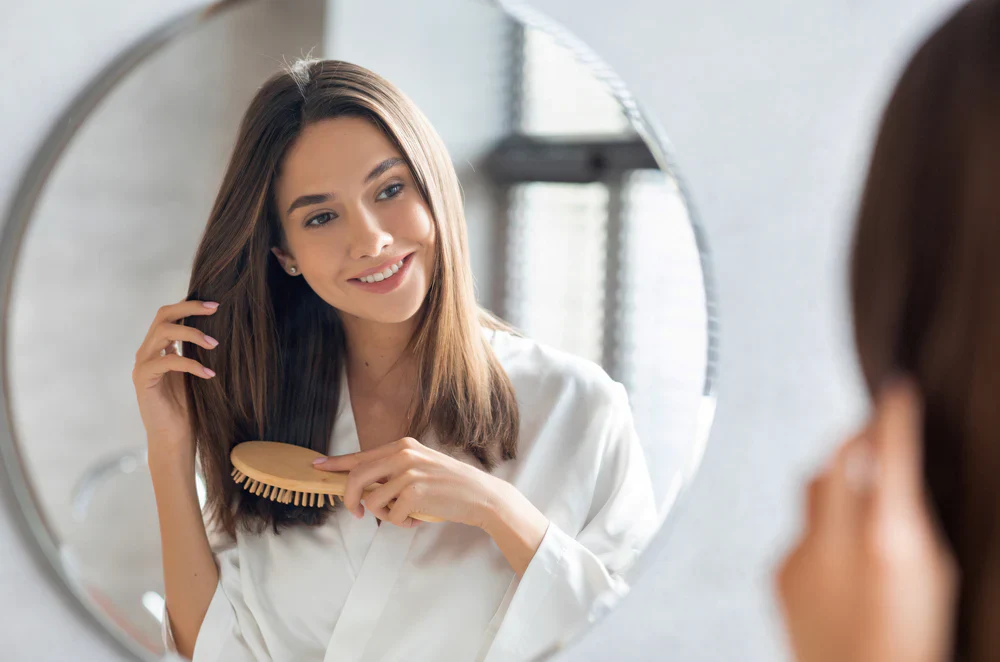 10 Cara Merawat Rambut agar Tetap Sehat, Tebal, dan Berkilau - Sozo Clinic